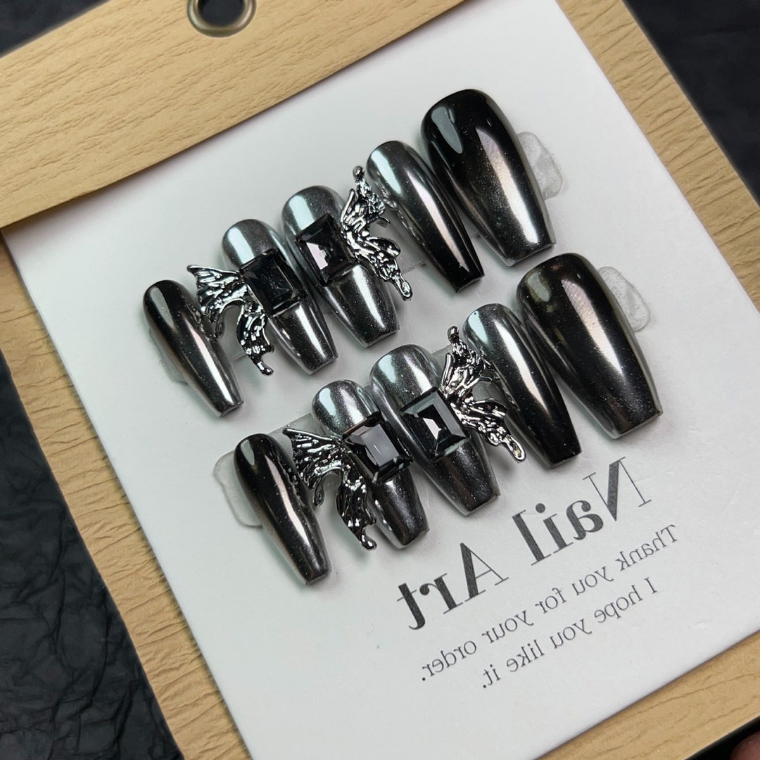 Freestyle Nail Halloween Series Nail Dark Wings Medium T Handmade Nail ...