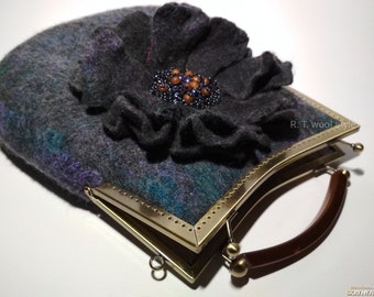 Small Felted Shoulder Bag - Etsy