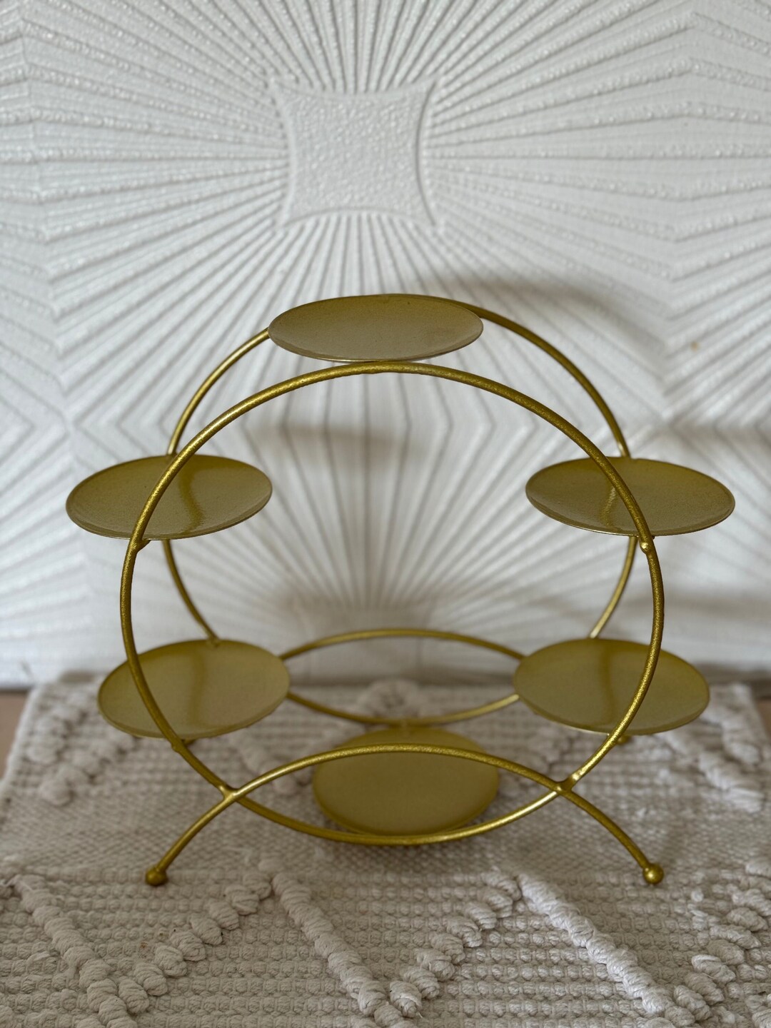 Gold Circular Display Stand Elegant Cake & Patisserie Presentation for ...