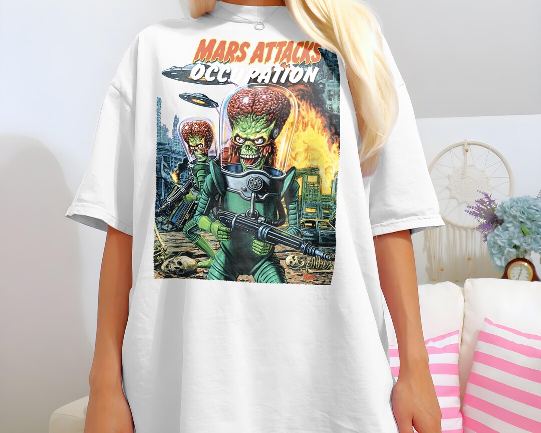 Mars Attacks V16 Tshirt Vintage 8 Colors Men's Tshirt DTG Digital Print ...