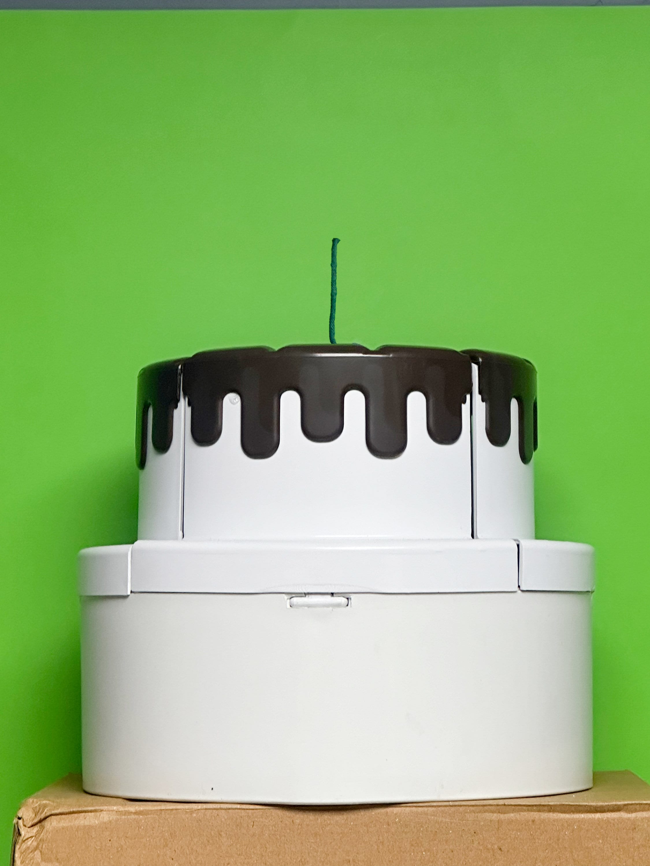 Exploding Surprise Cake Gift Box, Birthday Surprise Cake, Designed ...