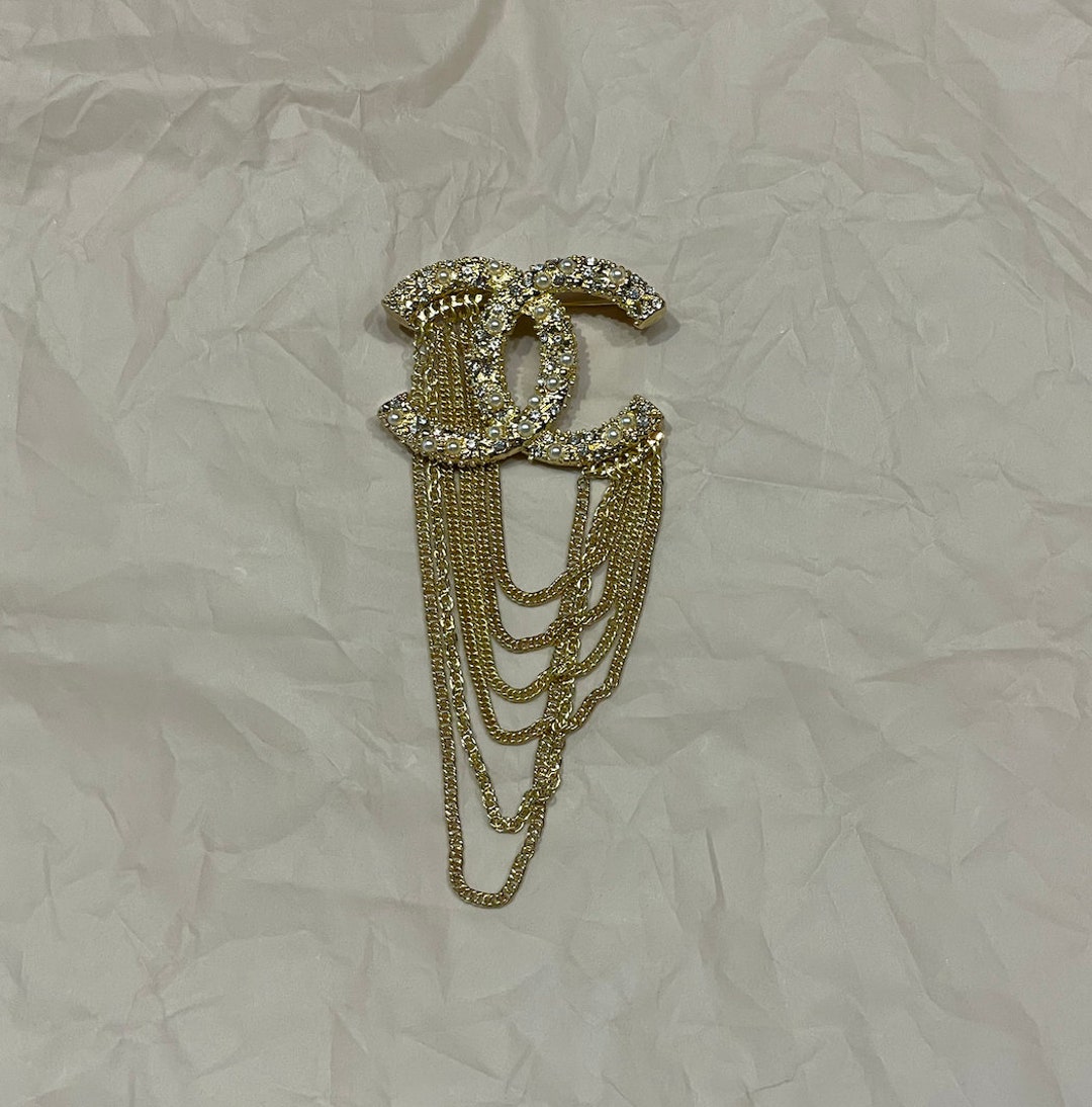 Vintage Excellent Gold Tone Chanel Brooch With Stones and Pearls - Etsy