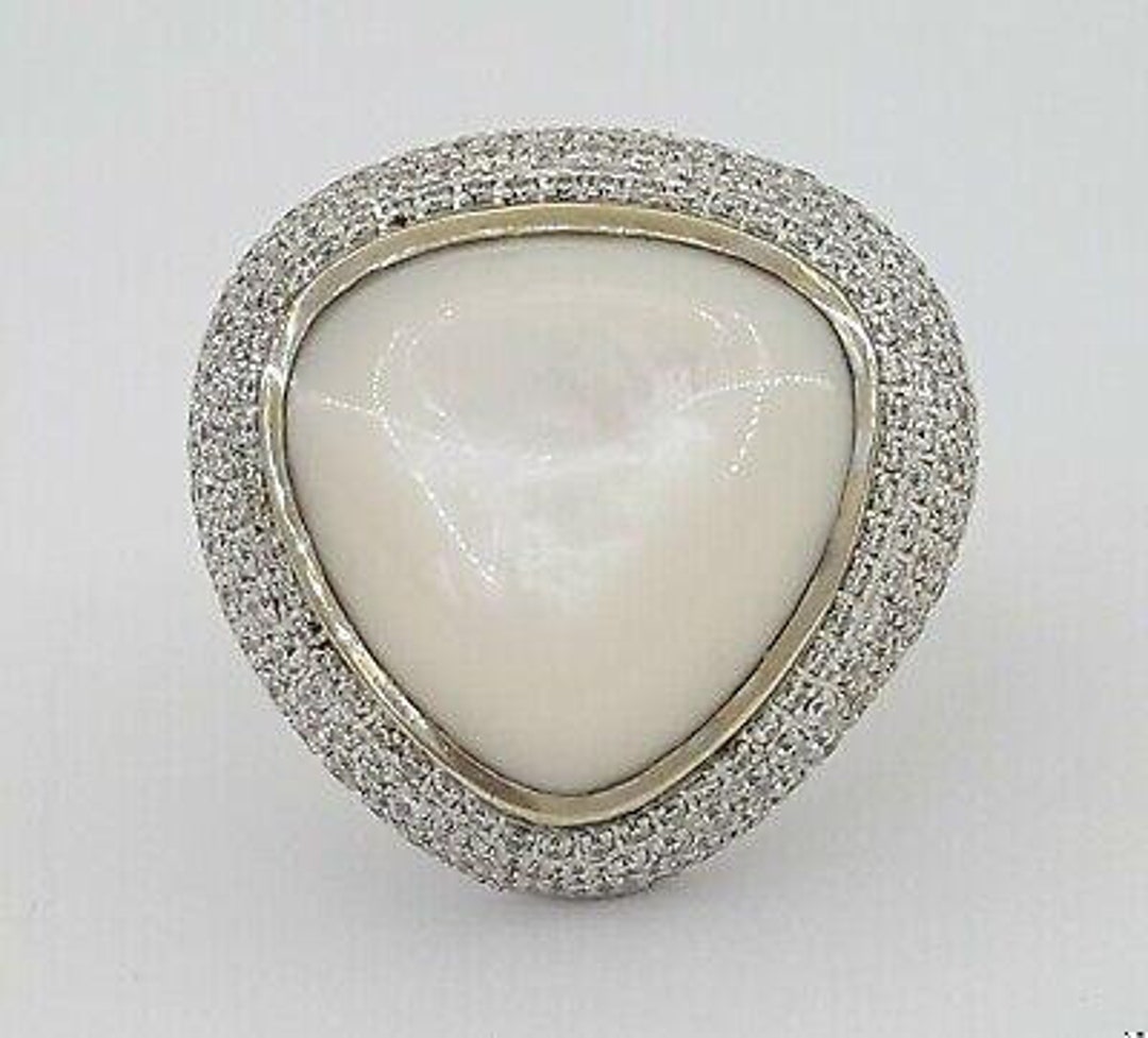 Di Modolo Triadra 18k Gold & Mother of Pearl Ring With 2.33 Ct Diamonds ...