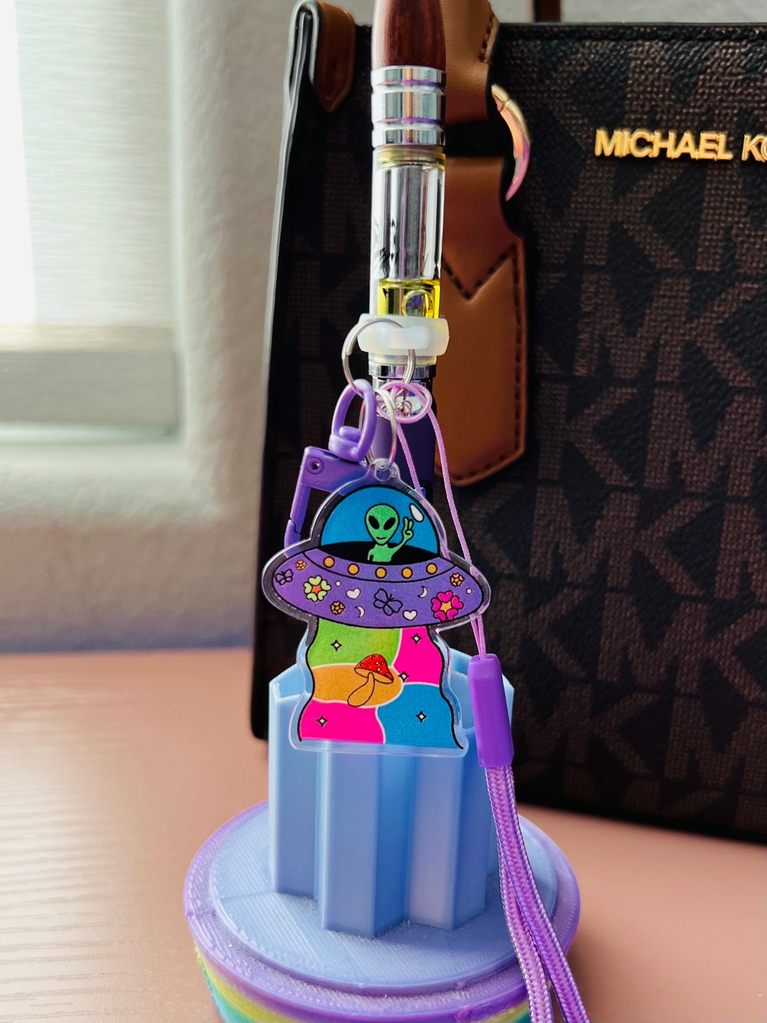 Hippie Alien Vape Charm - Etsy