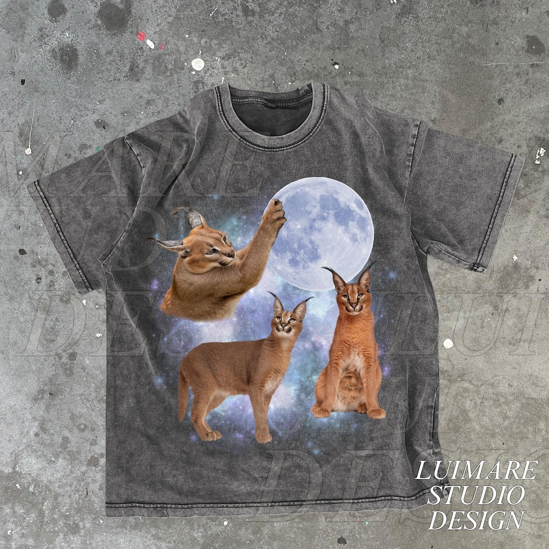 Caracal Shirt 90s Graphic Vintage Distressed Gift for Caracal Lover Retro Moon Tee Old School ...