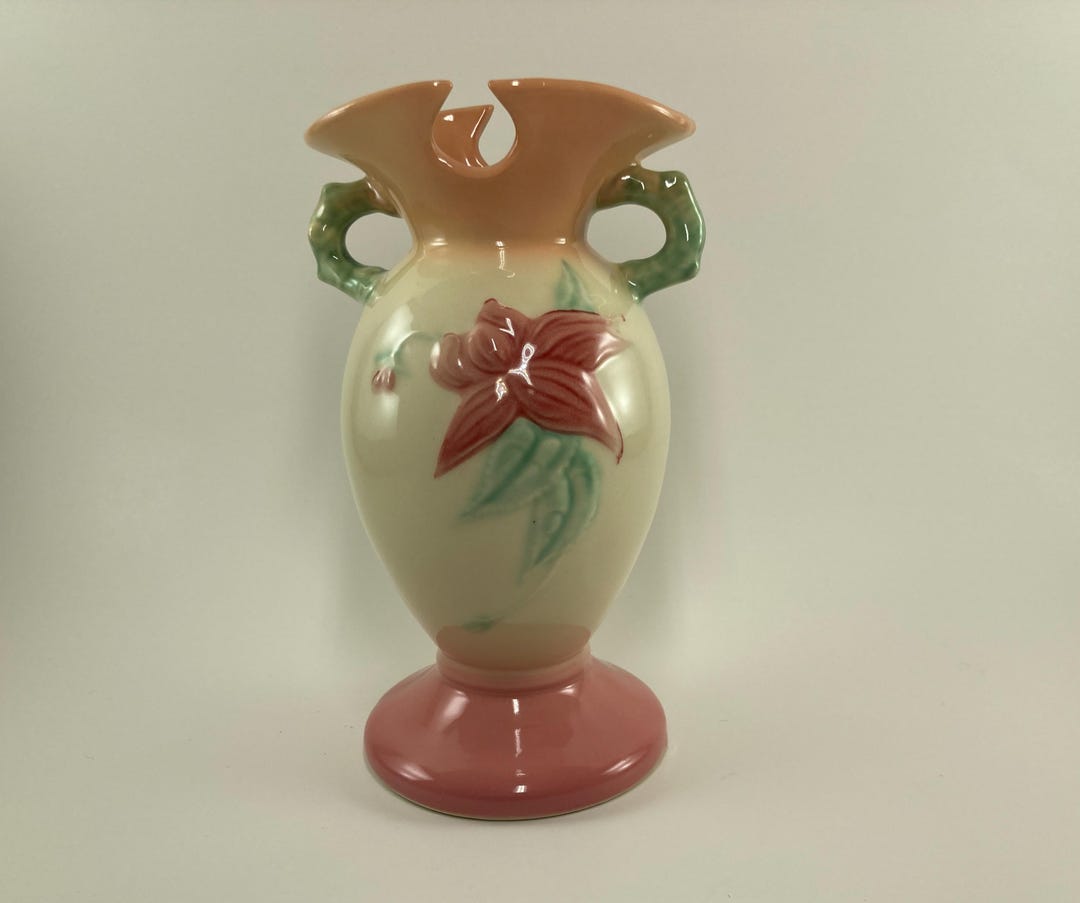 Vintage Hull Art Pottery Vase: Woodland W4 Floral Decor - Etsy