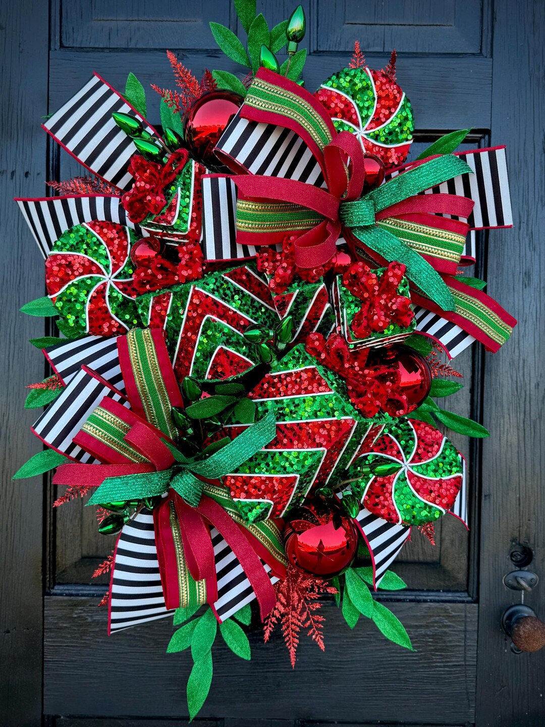 Christmas Gift Box Wreath With Red Green Ribbon, Front Door Holiday ...