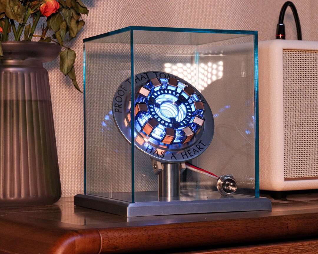 Iron Man Arc Reactor Model With Lamp, Tony Stark MK 1 Heart 1/1 Replica ...