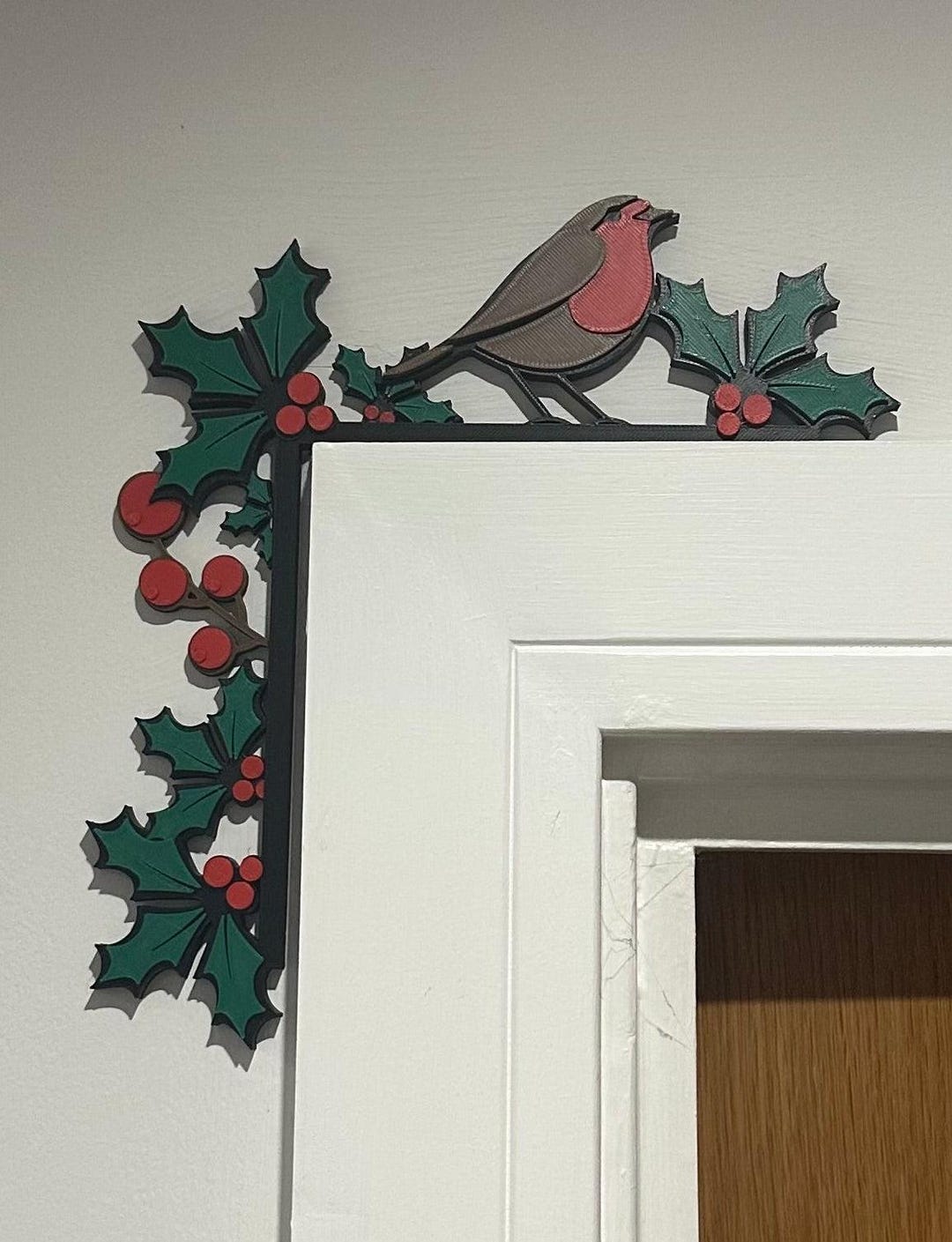 3D Printed Robin & Holly Corner Decoration | Christmas Door or Light ...