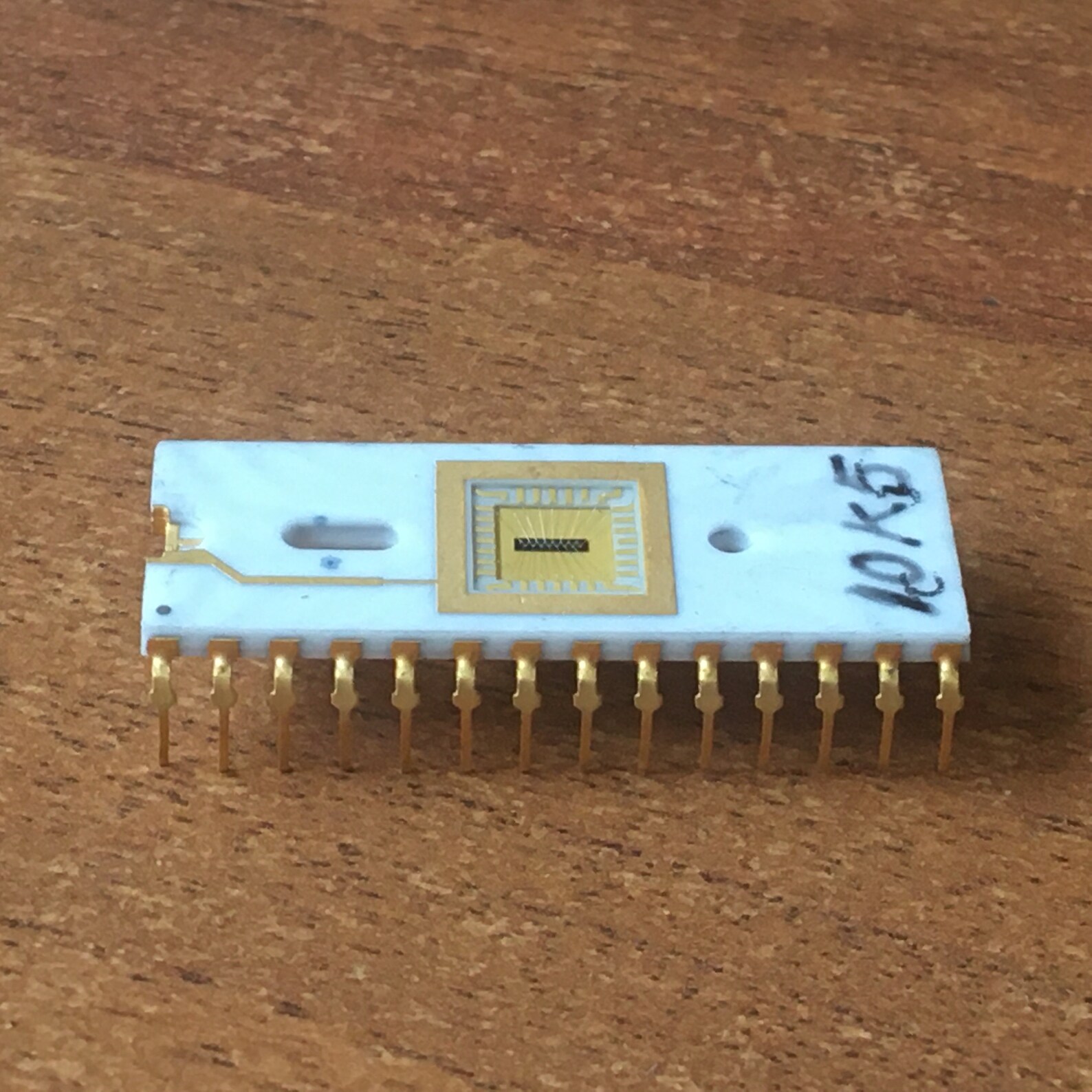 RARE Integrated Circuit Vintage Microcontroller Window White Ceramic ...