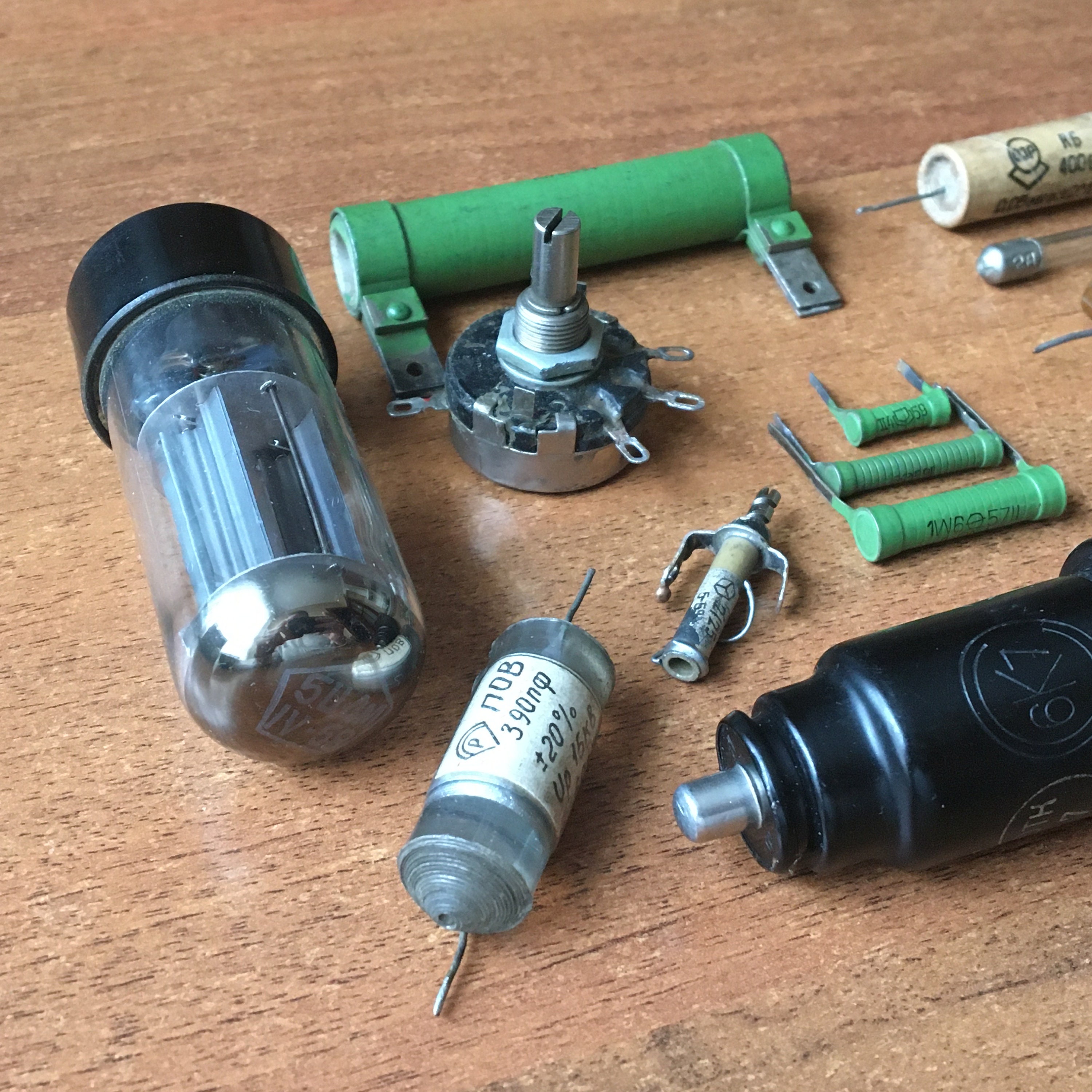 1950s. Large Lot of Vintage Radio Parts - Resistors Variable Capacitors ...