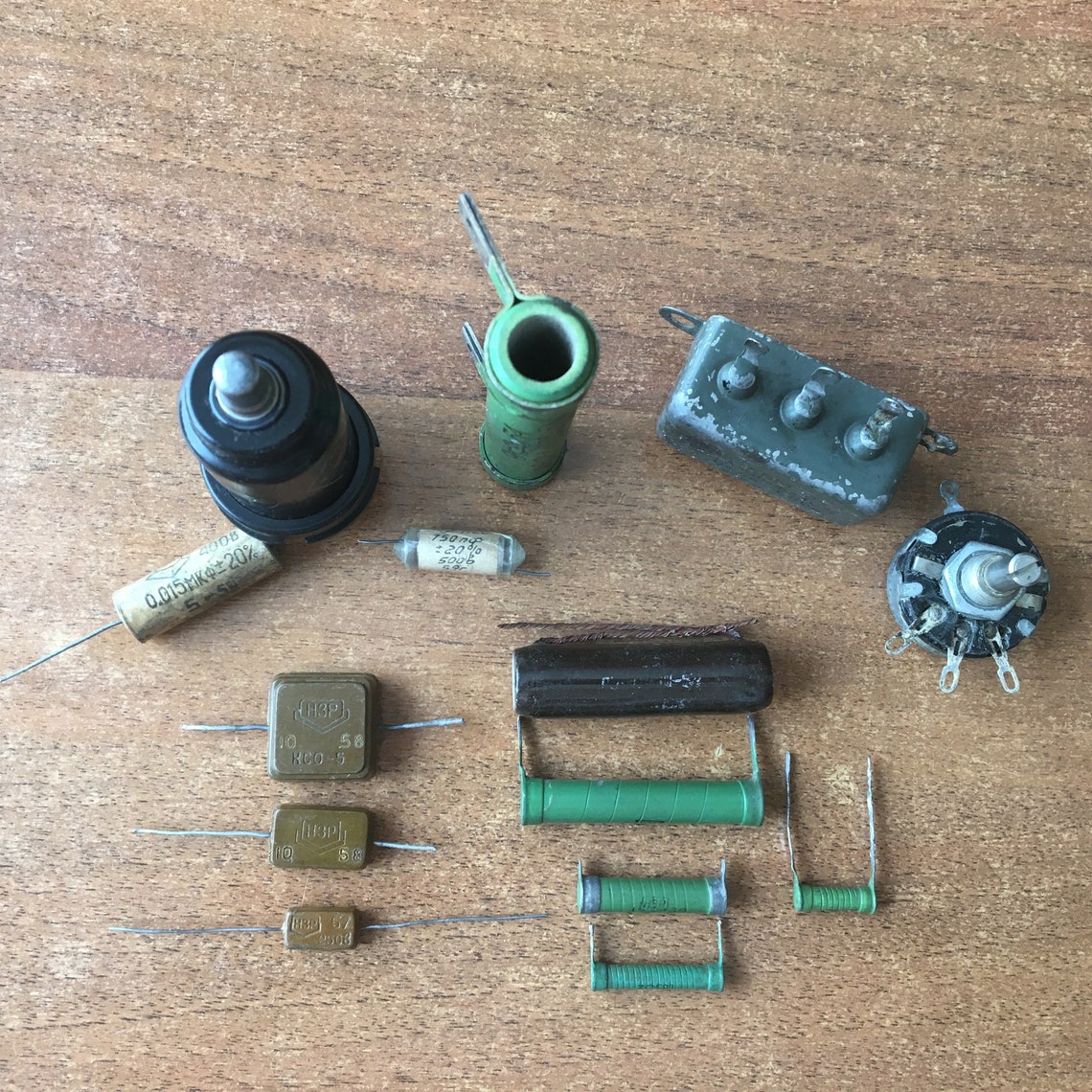1950s. Vintage Radio Parts Resistors Variable, Capacitors, Vacuum Tube ...