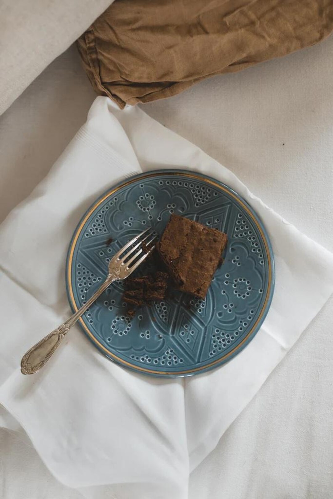 Blue Moroccan Ceramic Plate – Hand-painted Accent Dish With Gold Rim ...