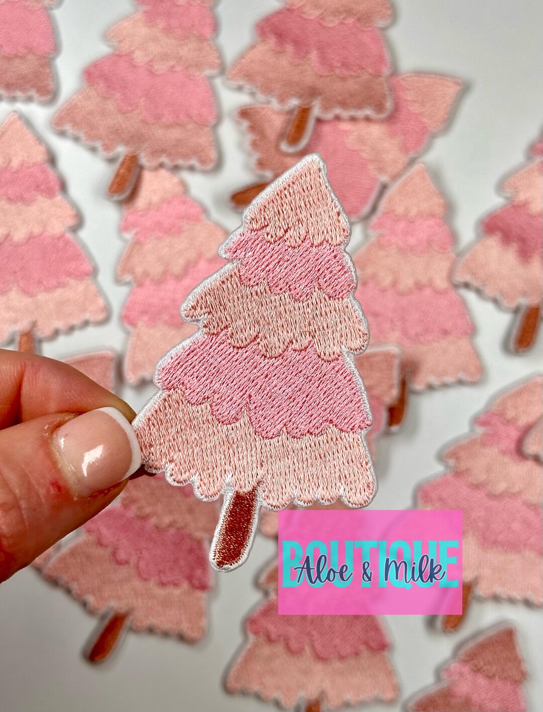 Christmas Vintage Tree, Vintage Christmas Patches, Pink Christmas Tree ...