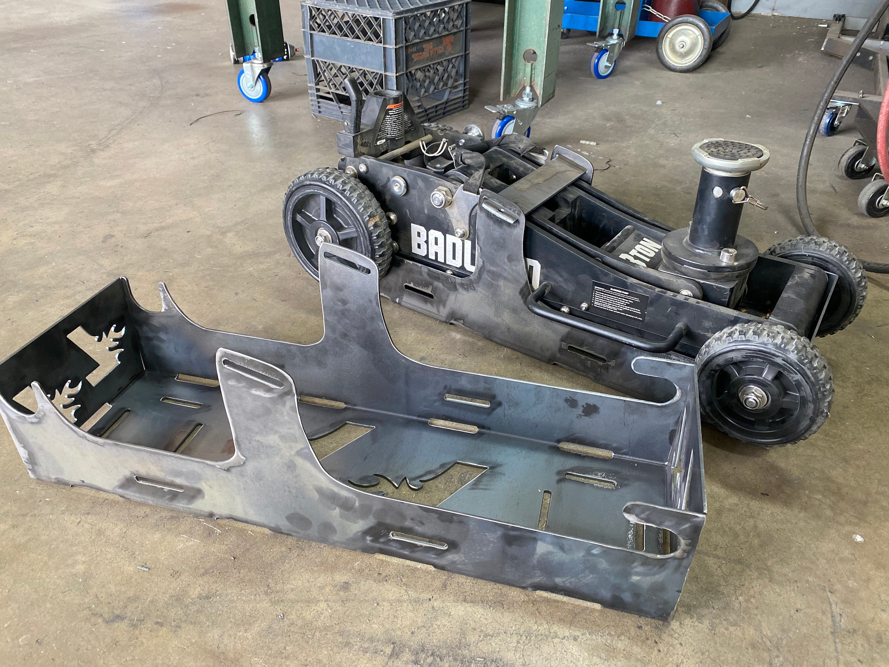 Badlands 3 Ton Jack Mount SVG - Etsy