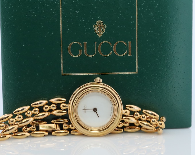 Genuine GUCCI 11/12.2 Watch. Vintage Ladies Gucci Change Bezel Watch ...