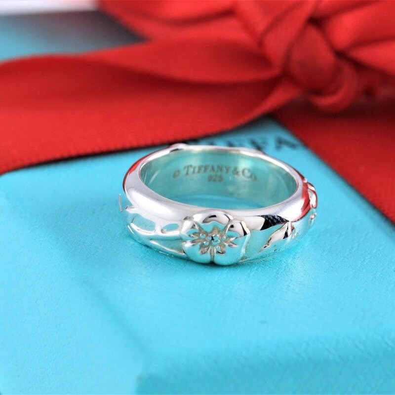 Girlfriend Ring - Etsy