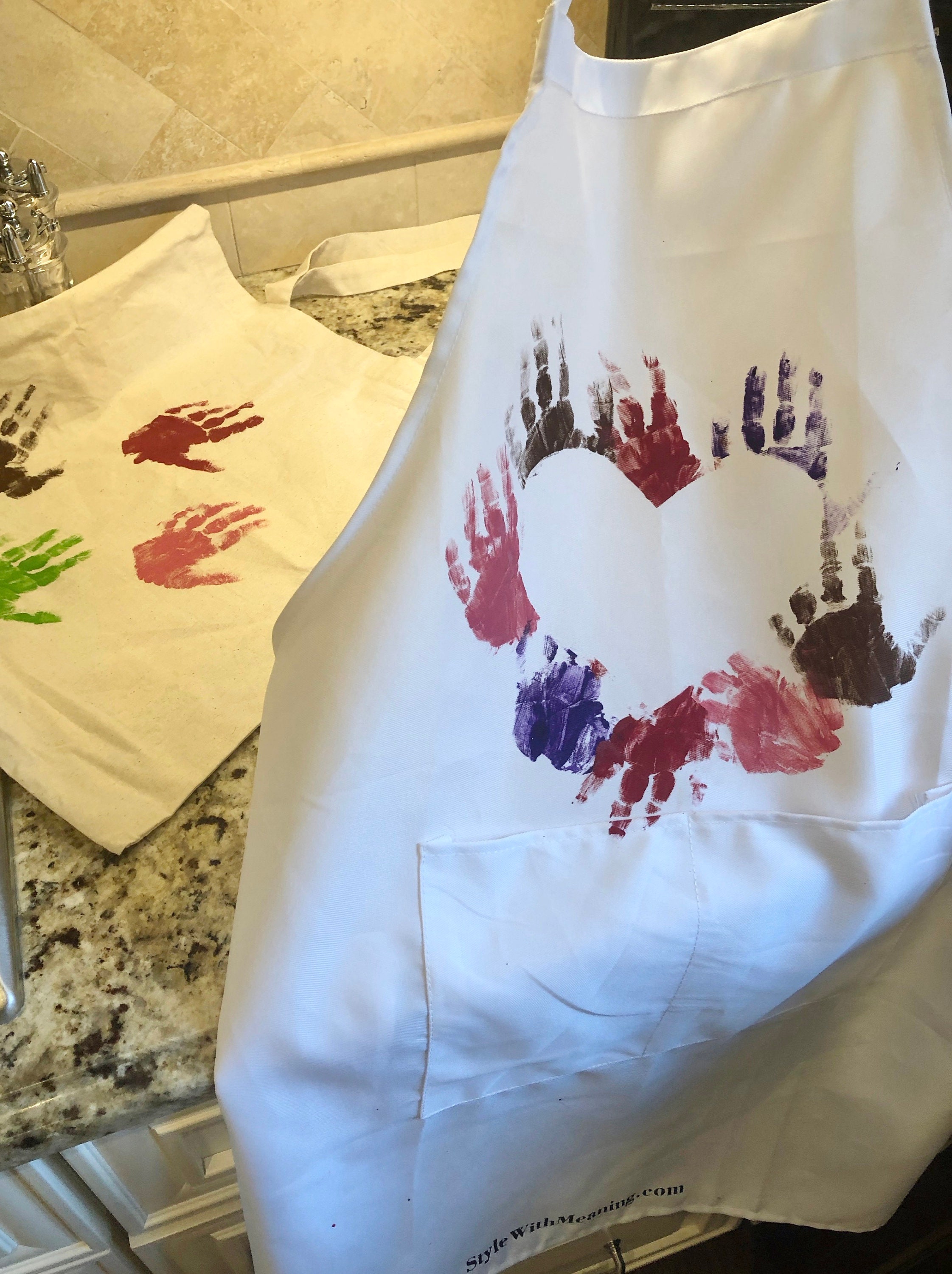 Kid Gift Handprints Keepsake Kit Fabric Paint Aprons Totes Kid Activity ...