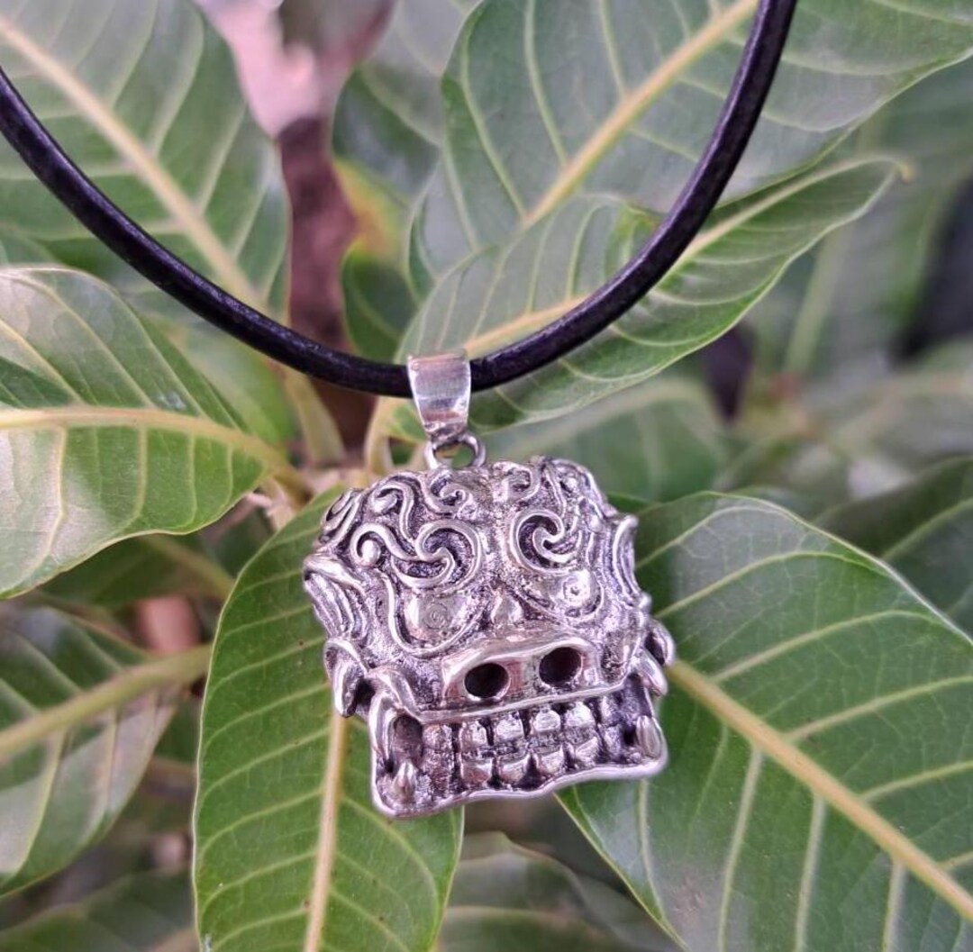 LION FOO DOG Pendant/japanese Folklore Foo Lion Shisha Dog Guardian ...