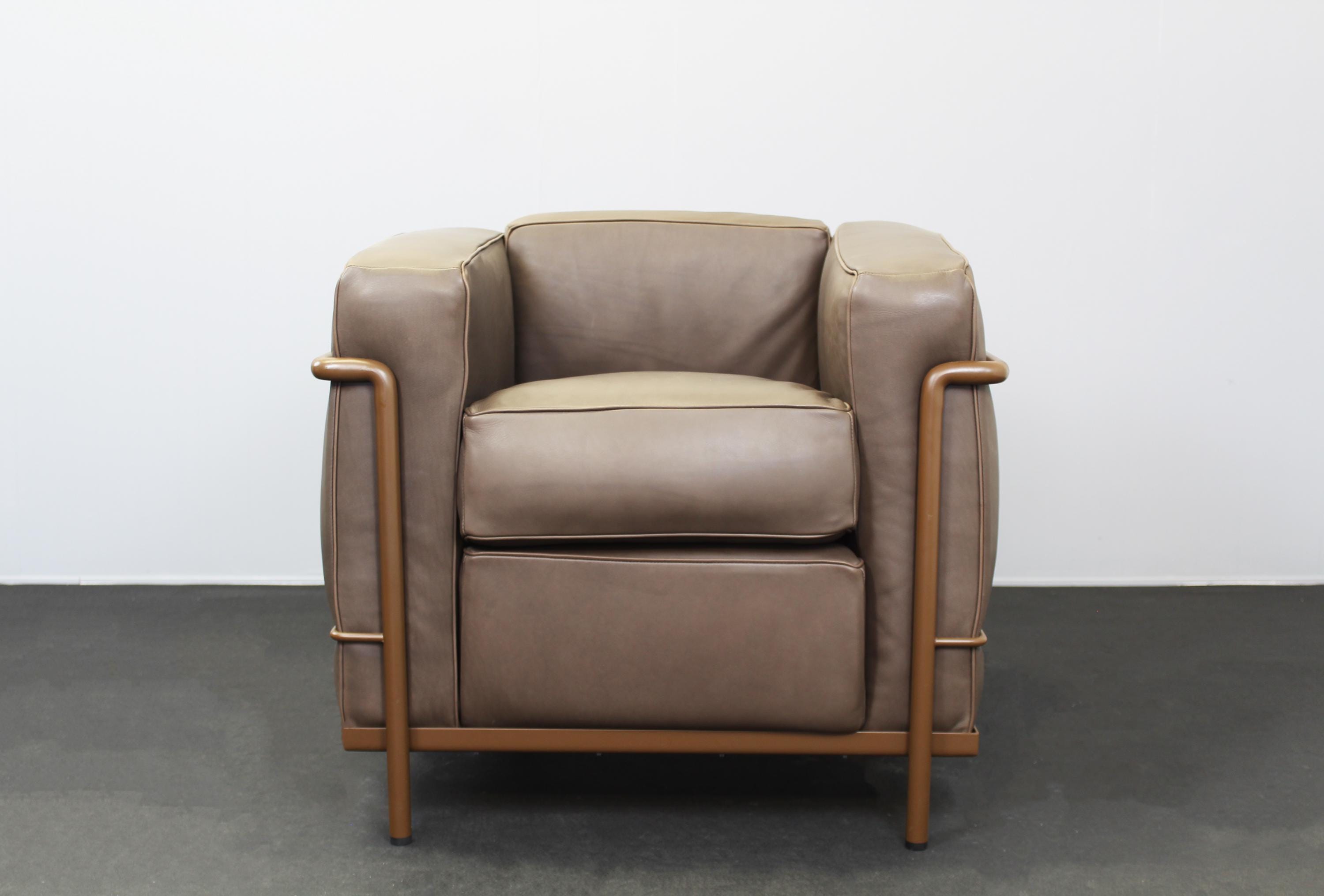 Lc2 Chair Le Corbusier Brown Leather Cassina, Charlotte Perriand Seats ...