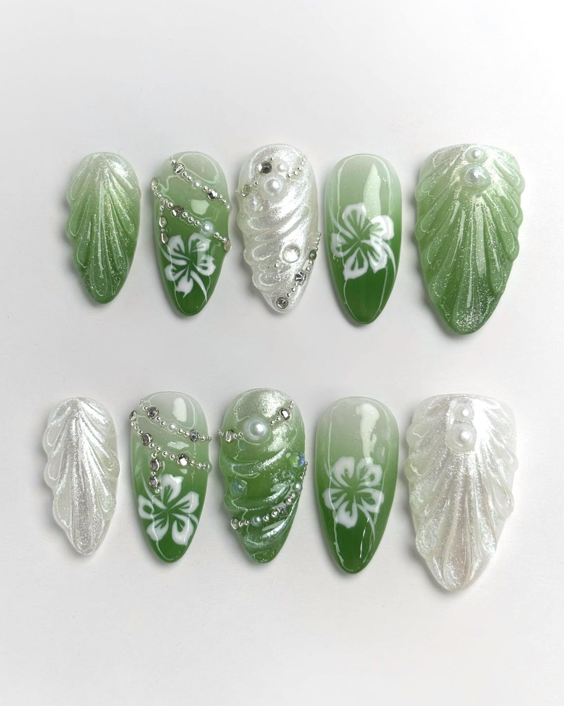 Green Nails/ Flowers Nail Designs/ Custom Press on Nails/handmade Nail ...