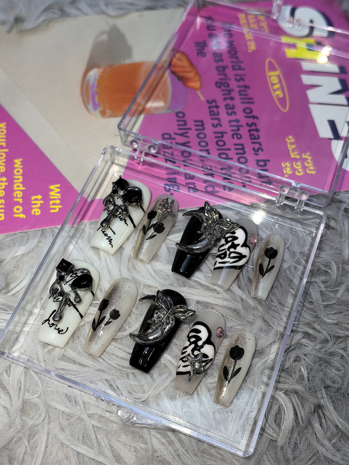 4-in-1 Gothic Punk Rock Press-on Nail Gift Set Edgy Snake, Butterfly ...