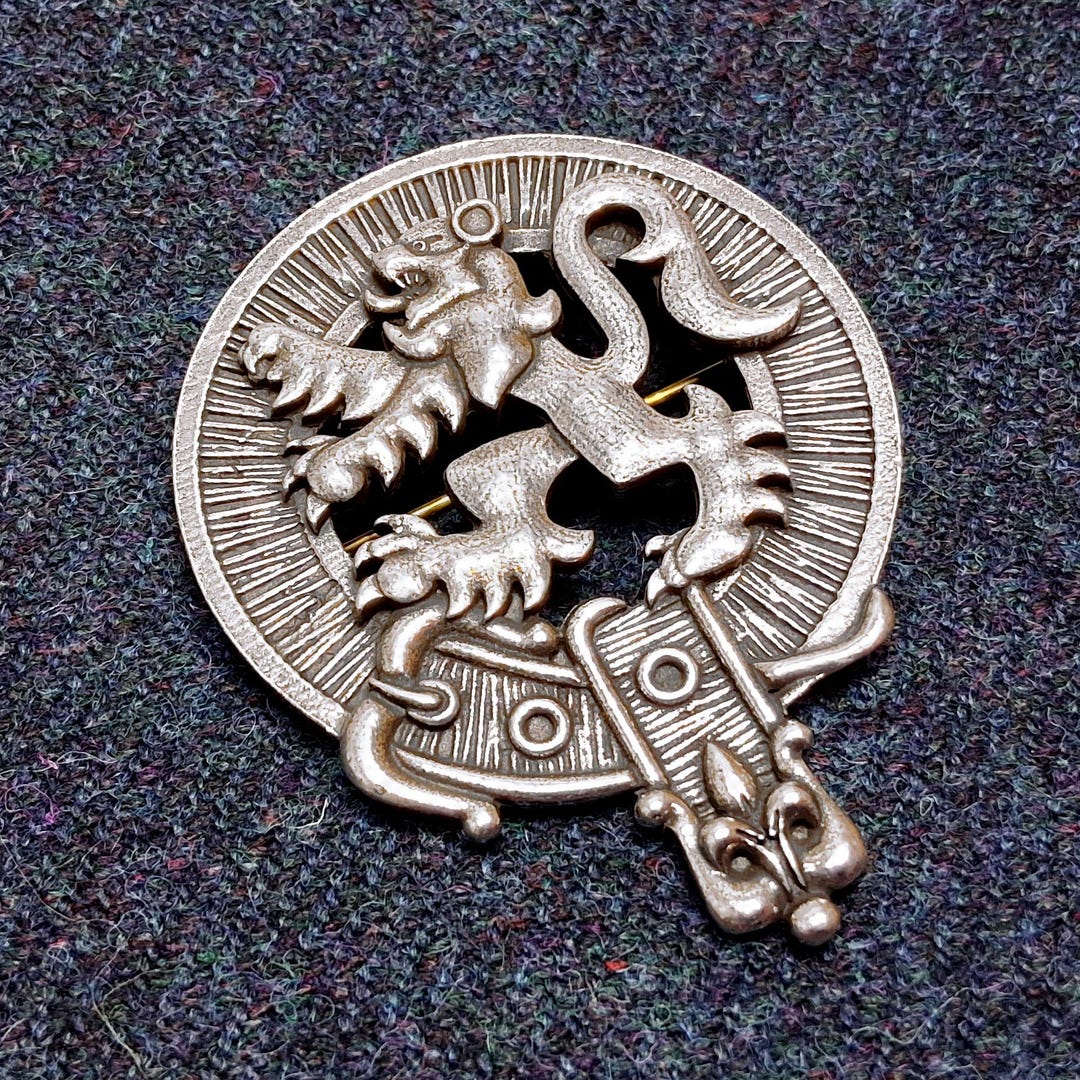 Scottish Lion Rampant Cap Badge - Quality Pewter Brooch Made in ...