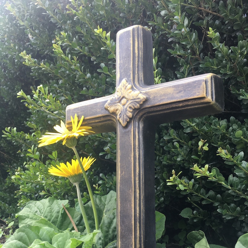 Wooden Flower Lawn Art - Etsy