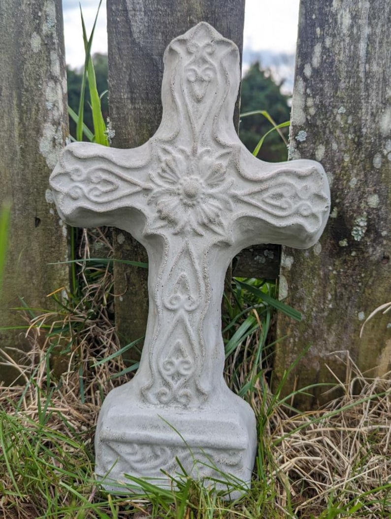 Concrete Garden Cross Concrete Standing Catholic Christian Monument ...