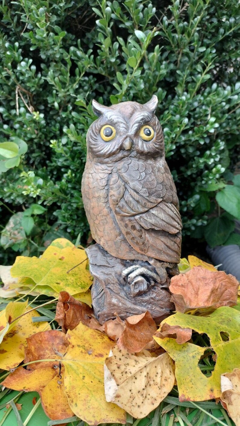 Large Concrete Owl Statue Detail Painted Owl Statuary Cement Realistic ...
