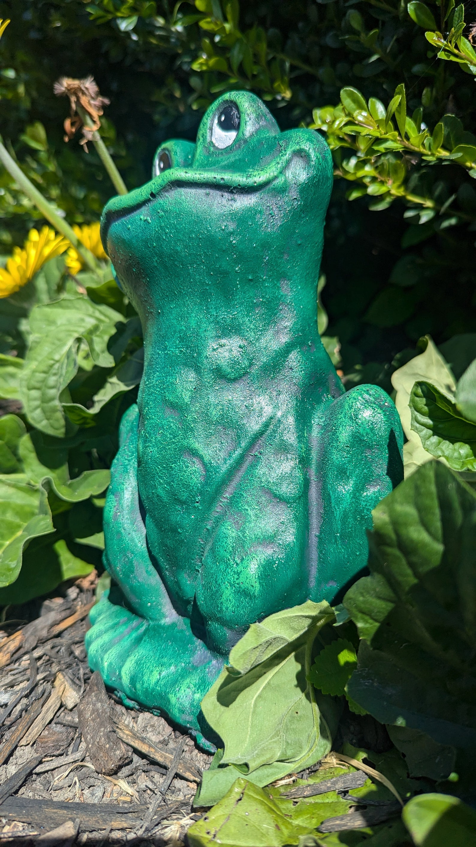 Painted Concrete Garden Frog Statue Cement Animal Statuary Indoor ...