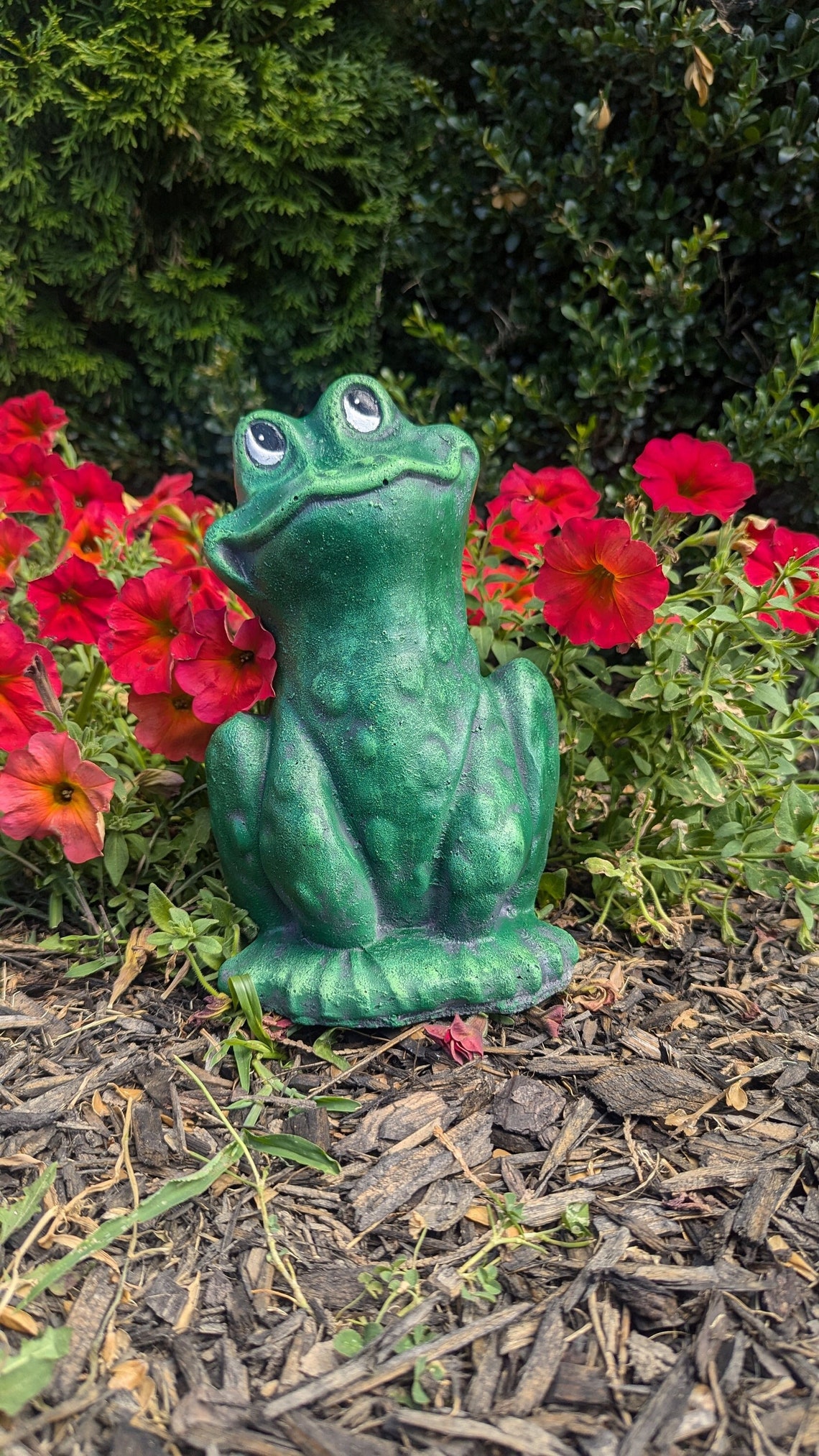 Painted Concrete Garden Frog Statue Cement Animal Statuary Indoor ...