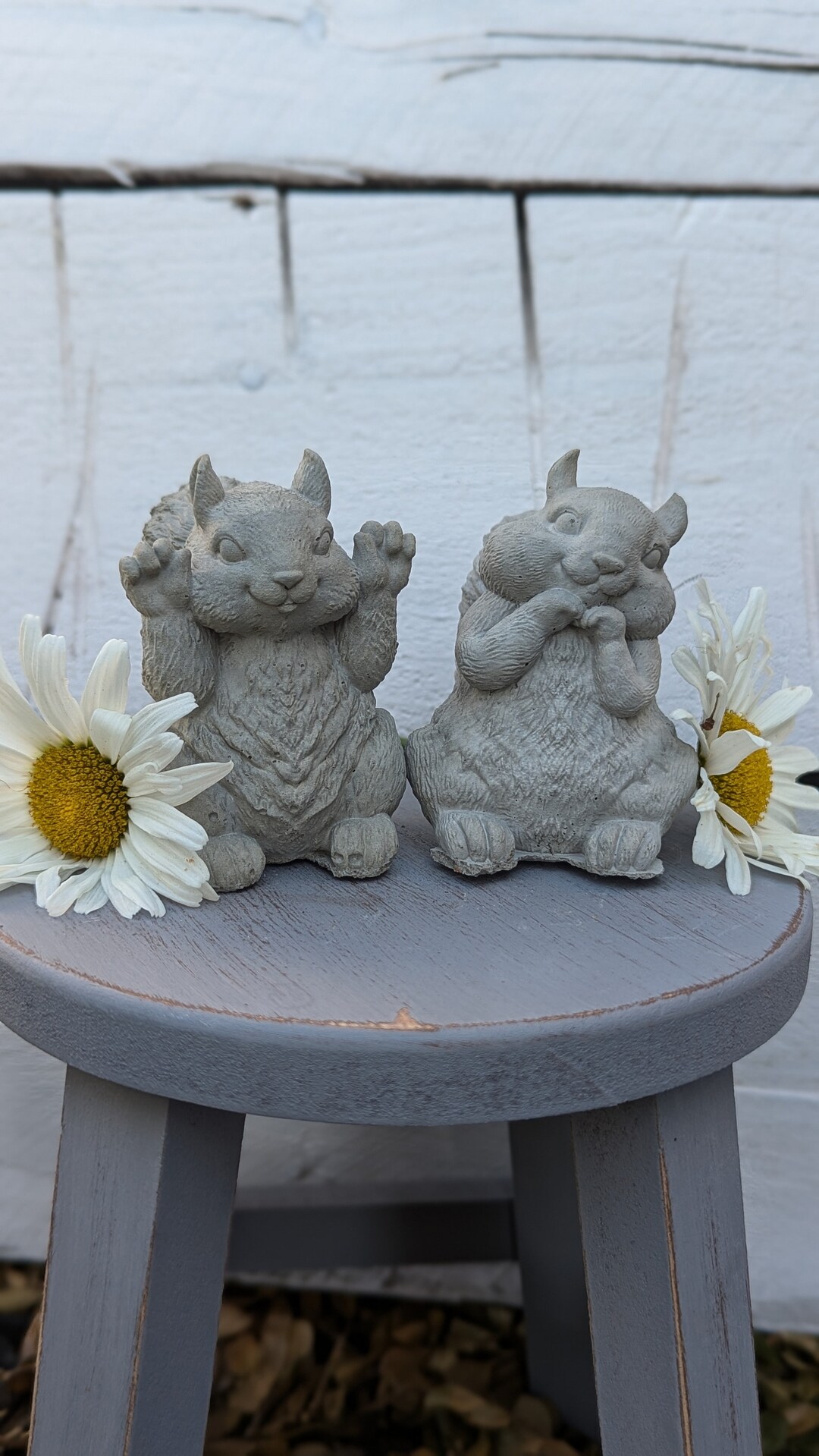 Two Concrete Squirrels/cement Animal Statue Stone Garden Animal ...
