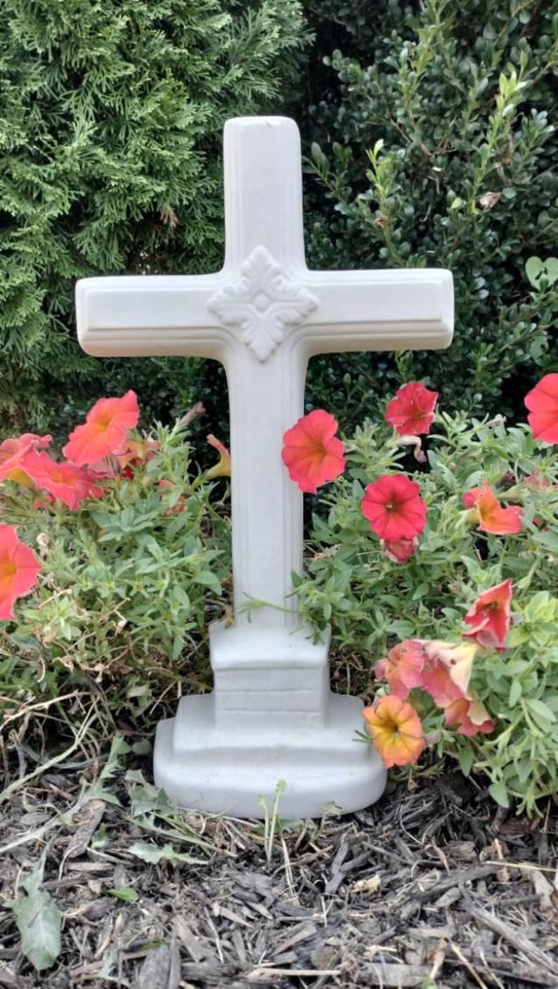 Concrete Cross Cement Garden Cross Lawn Ornament/ Memorial Cross ...