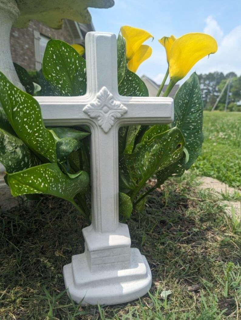 Concrete Cross Cement Garden Cross Lawn Ornament/ Memorial Cross ...