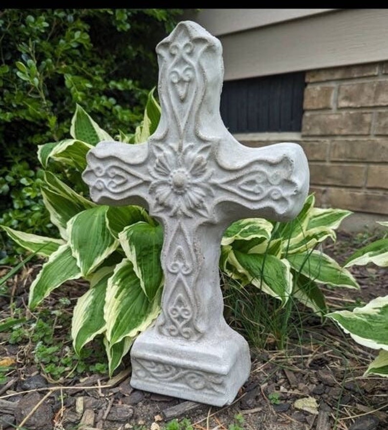 Concrete Garden Cross Concrete Standing Catholic Christian Monument ...