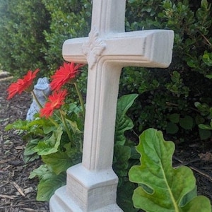 Concrete Cross Cement Garden Cross Lawn Ornament/ Memorial Cross ...