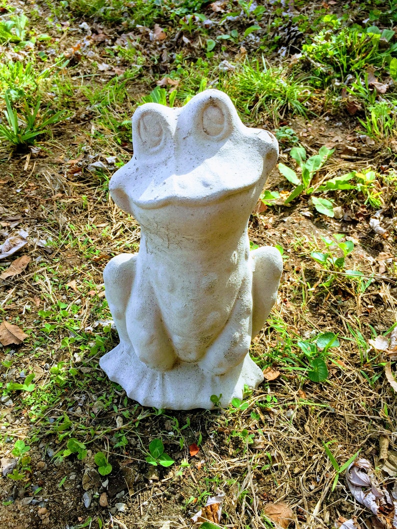 Concrete Frog/ Concrete Garden Frog/ Cement Frog/ Outdoor Frog Decor ...