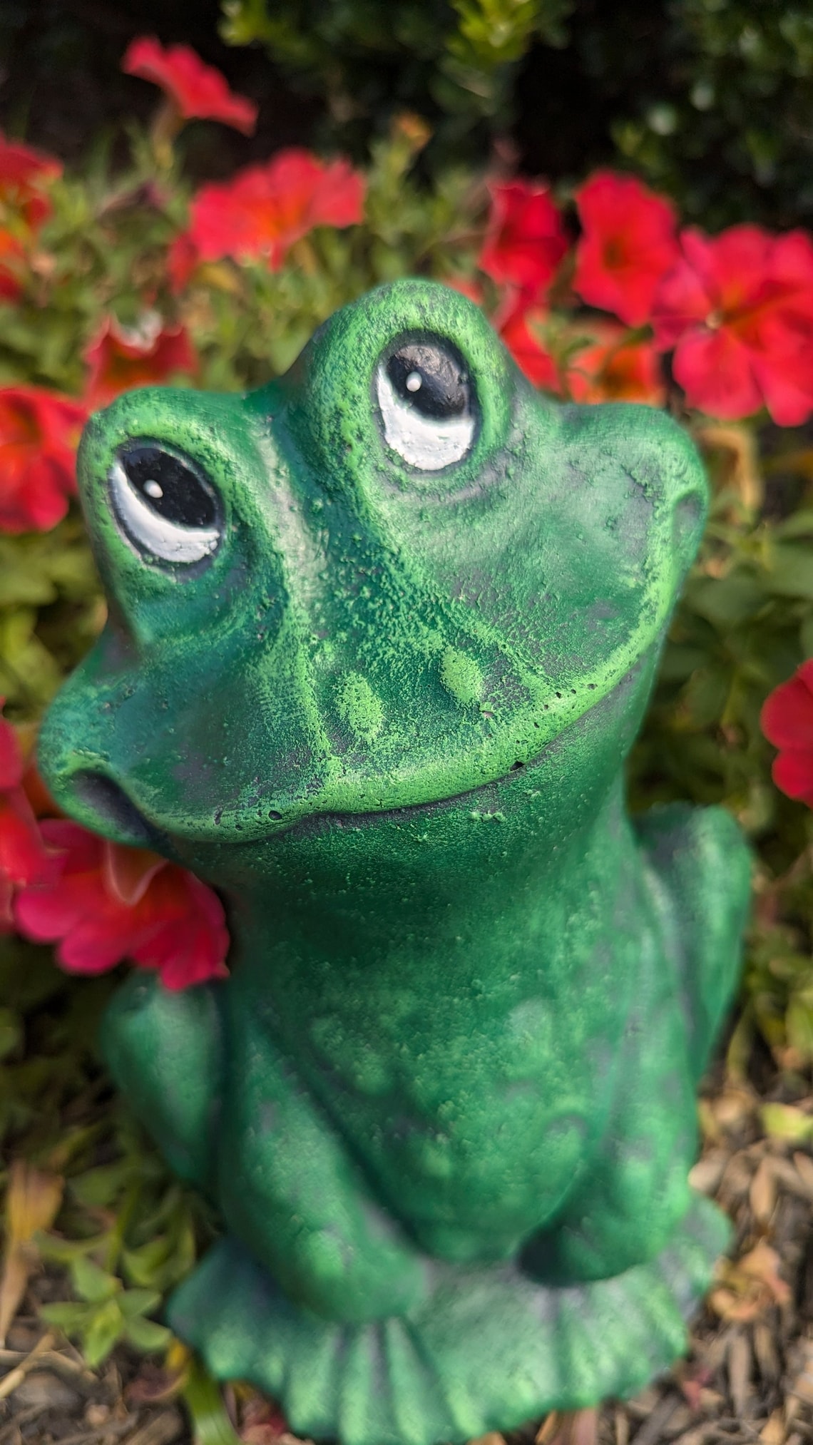 Painted Concrete Garden Frog Statue Cement Animal Statuary Indoor ...