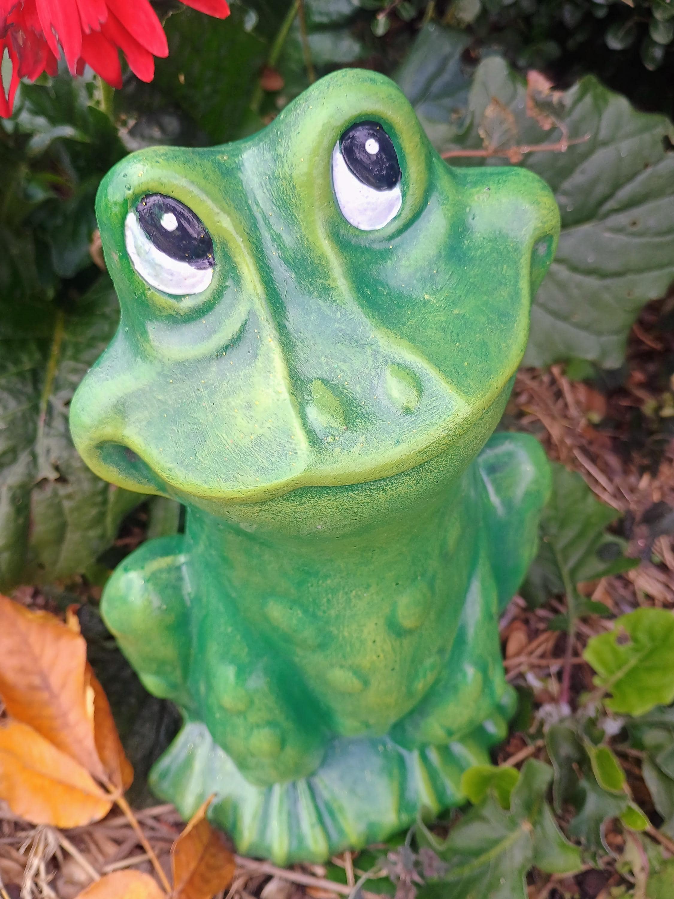 Painted Concrete Garden Frog Statue Cement Animal Statuary Indoor ...