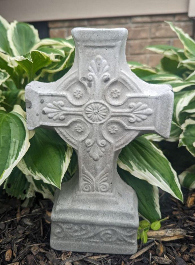 Standing Concrete Cross Statue/ Concrete Garden Cross/ Cement Cross ...