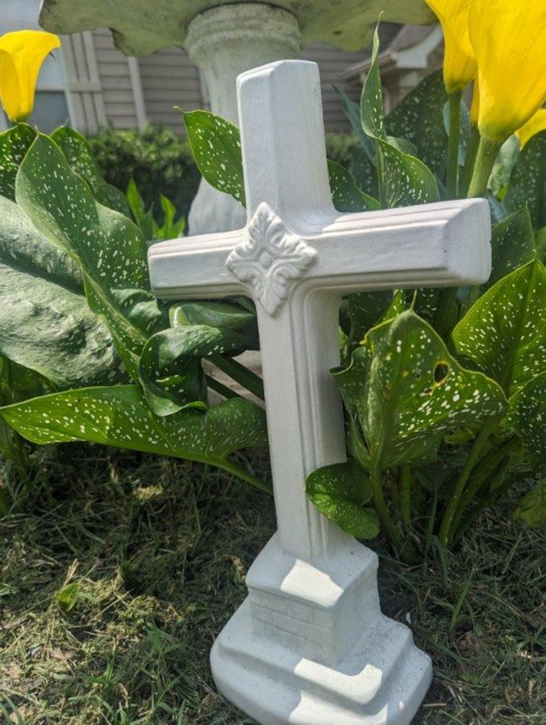 Concrete Cross Cement Garden Cross Lawn Ornament/ Memorial Cross ...