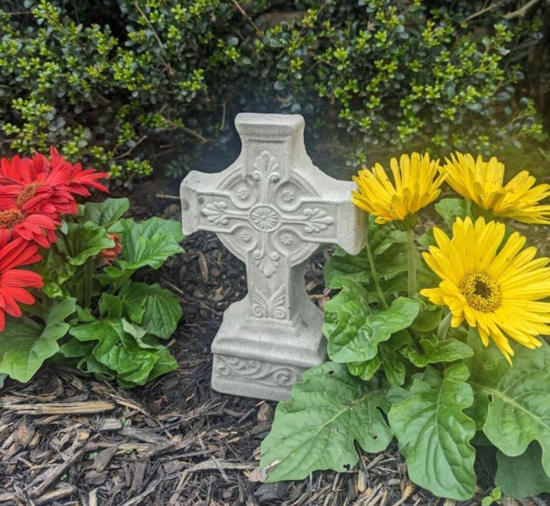 Standing Concrete Cross Statue/ Concrete Garden Cross/ Cement Cross ...