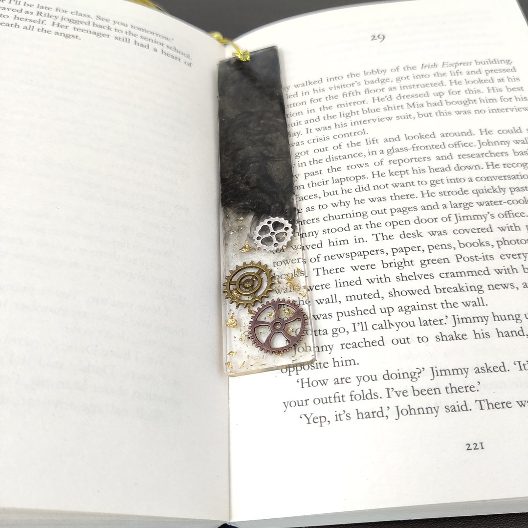 Personalised Handmade Steampunk Resin Bookmark/ Book Accessories ...