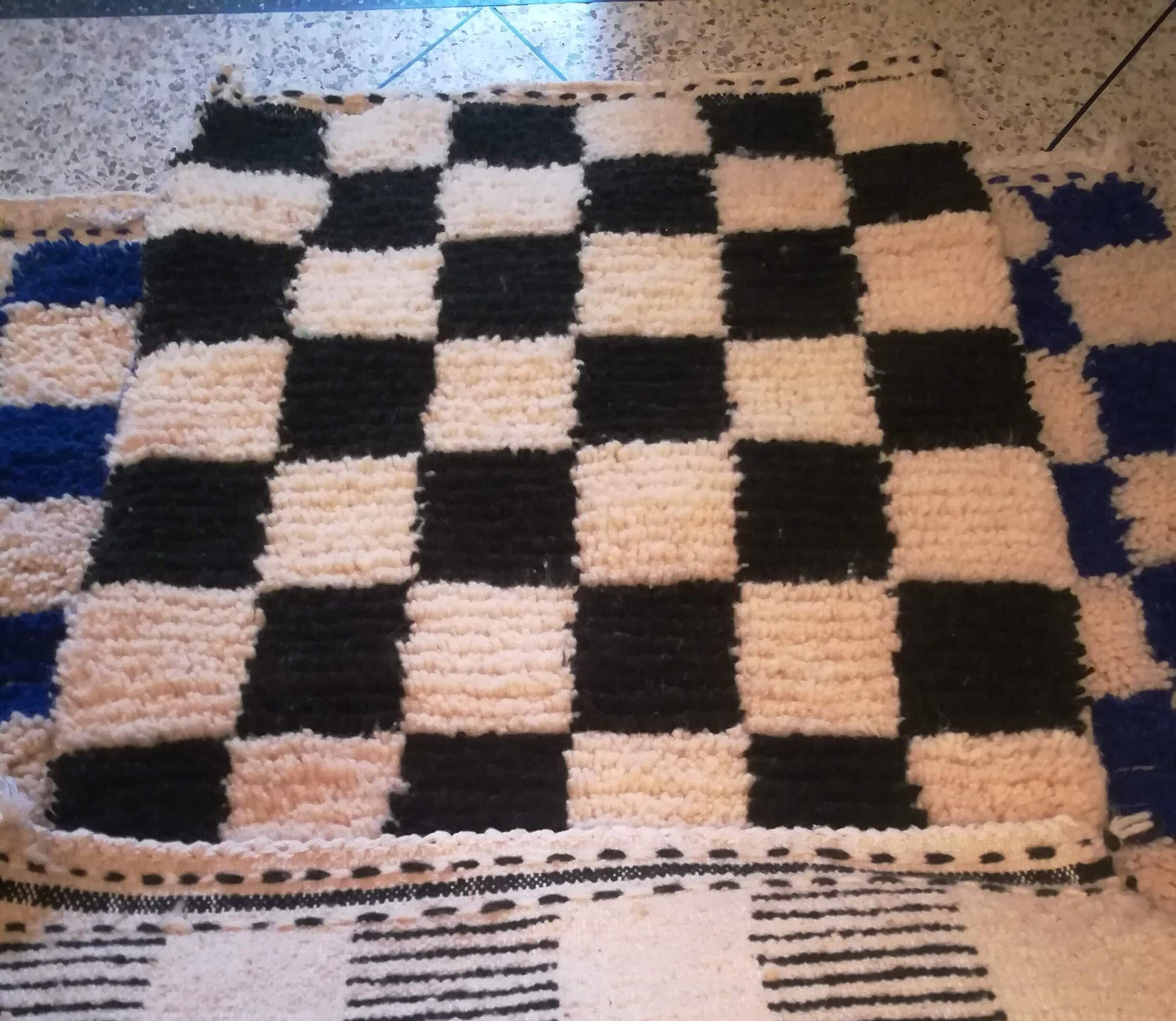 Black and White Checkered Rug Handmade Wool Berber Carpet Rug Moroccan ...
