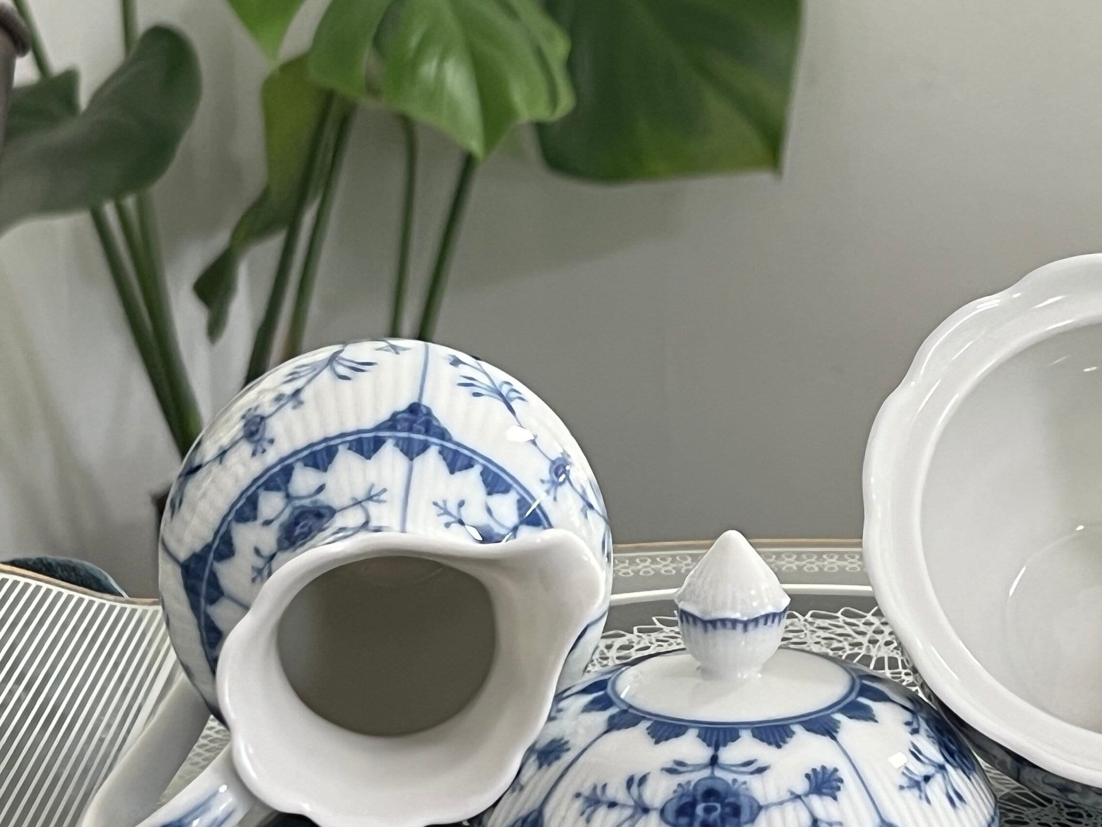 Vintage Kaiser W Germany BORNHOLM Romantica Porcelain Blue and White ...