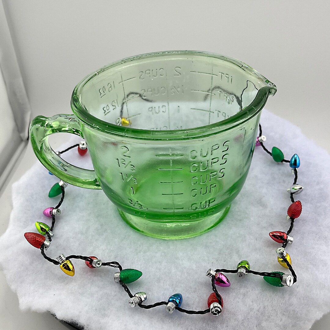 Vintage Green Depression Glass Measuring Cup, 2-cup, 1 Pint Embossed ...