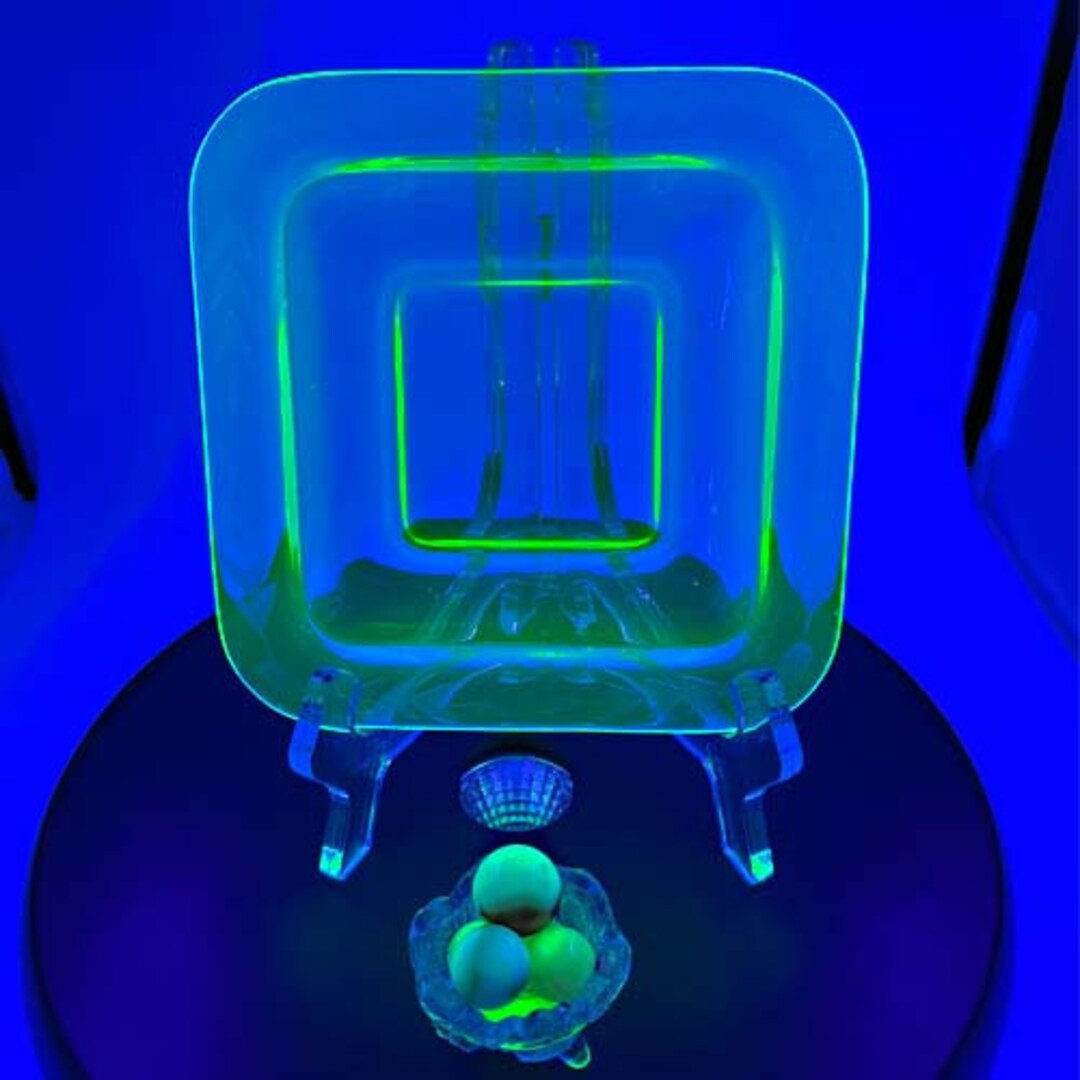 Uranium Square Glass Dish With Cut Glass Salt Cellar, Filled With 2 ...