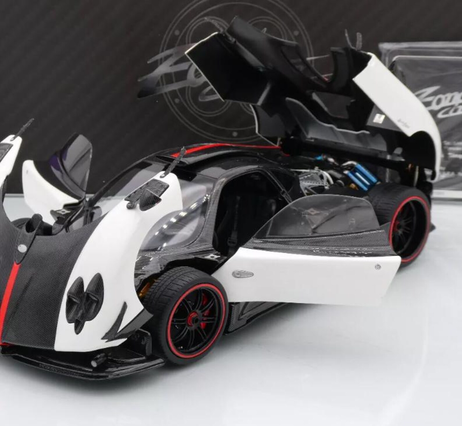 UNIQUE Car Model Pagani Zonda Cinque Coupe 2009 Bianco Benny in Scale 1 ...