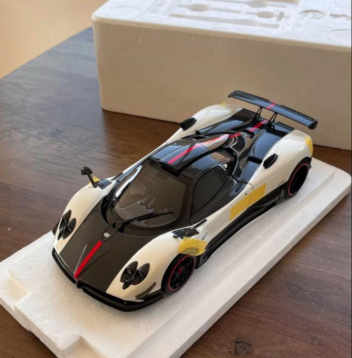 UNIQUE Car Model Pagani Zonda Cinque Coupe 2009 Bianco Benny in Scale 1 ...